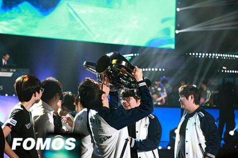 SKT再夺LCK夏季赛冠军 创造了4冠王的成绩_特玩网LOL英雄联盟专区