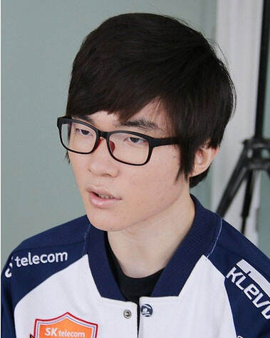 Faker单杀PawN S5Faker流浪法师单杀PAWN卡牌_特玩网LOL英雄联盟专区